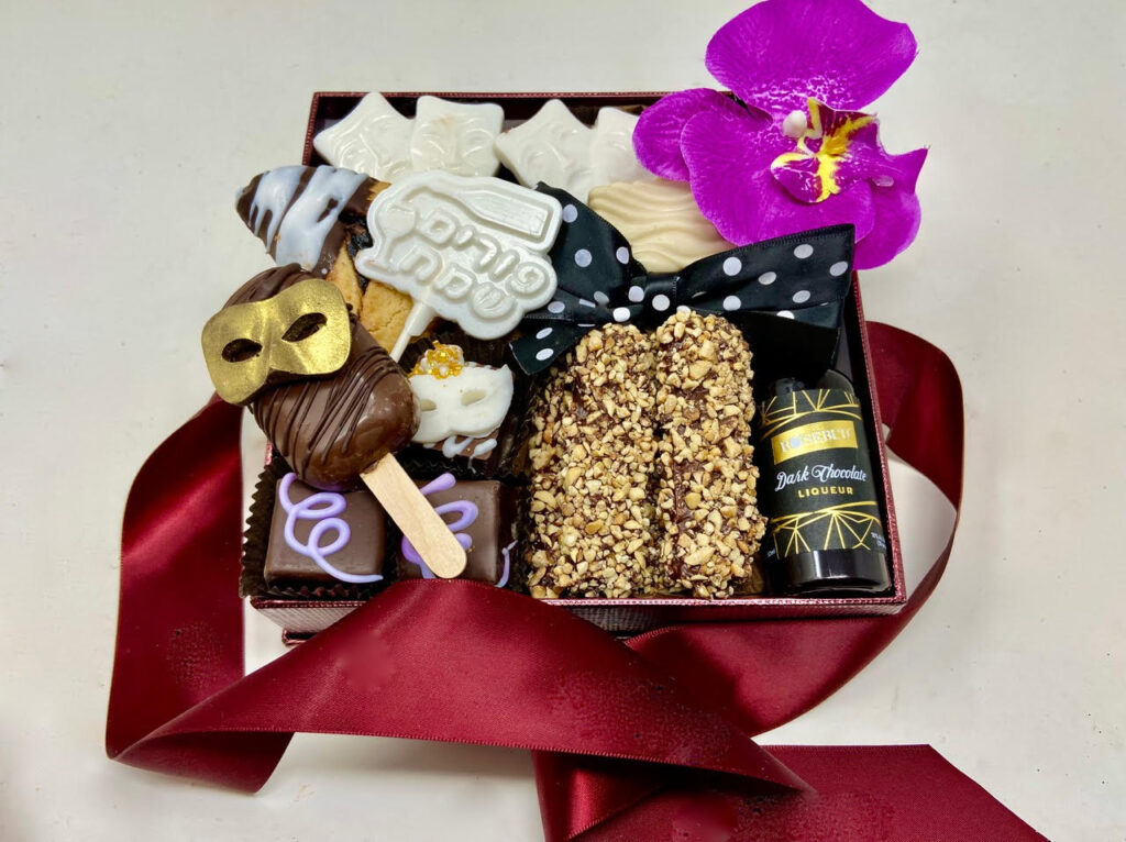 TWISTED SPECIALTY CHOCOLATE & NUT GIFT TRAY - Twisted Gourmet Chocolates
